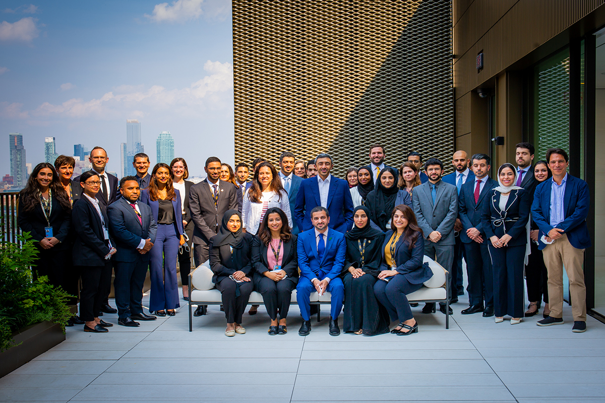 H.H. Sheikh Abdullah bin Zayed visits the new building of the UAE ...
