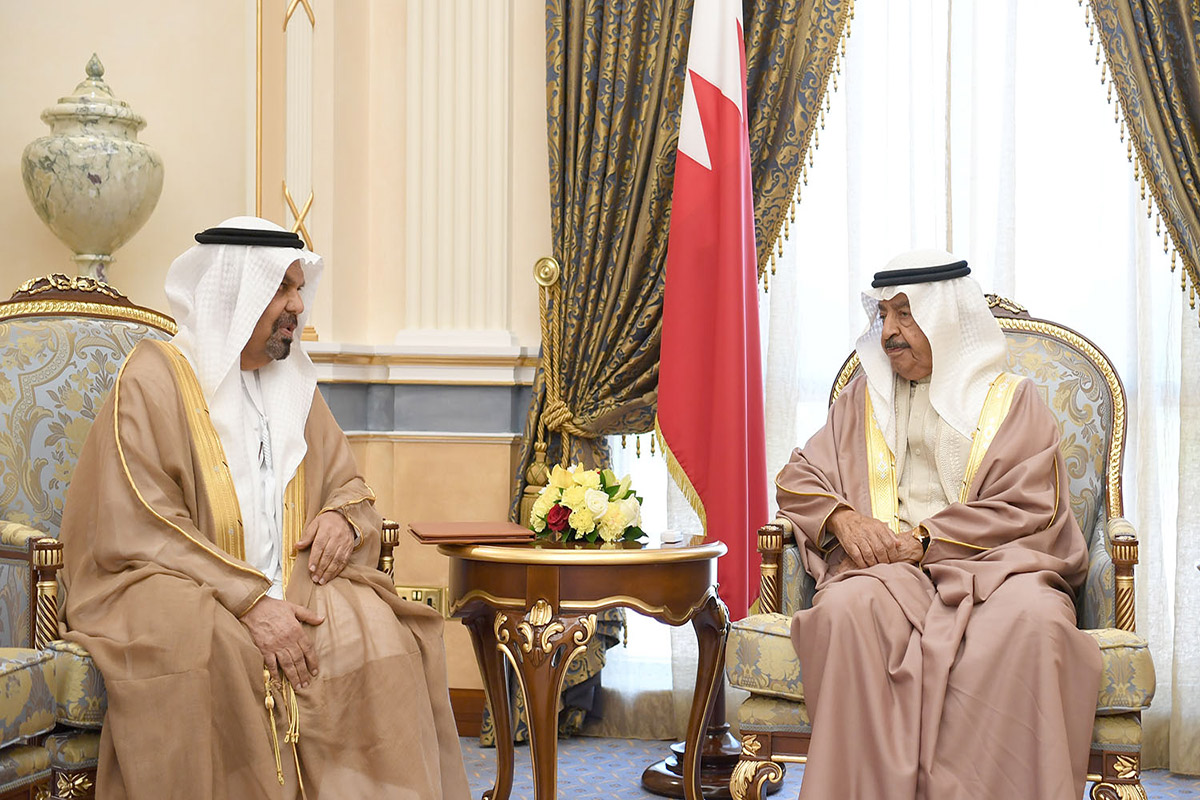 MoFAIC || News || Bahraini Prime Minister receives UAE Ambassador ...