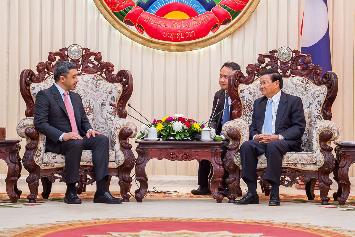 MoFAIC || News || H.H. Sheikh Abdullah bin Zayed meets Laos PM
