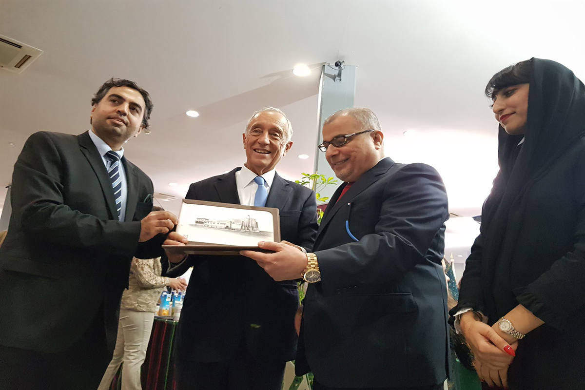 MoFAIC || News || Portuguese President visits UAE pavilion at ...