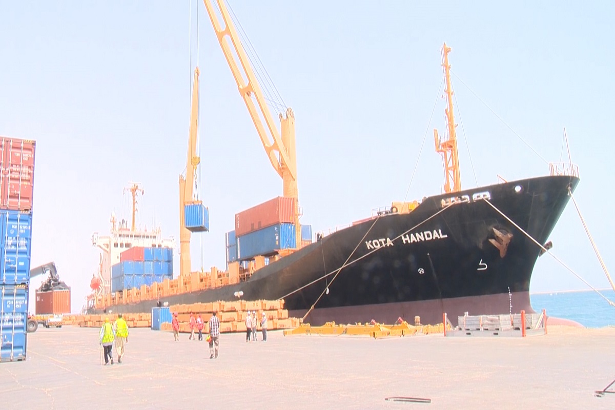 MoFAIC || News || Khalifa Foundation assists 180,000 Somalis