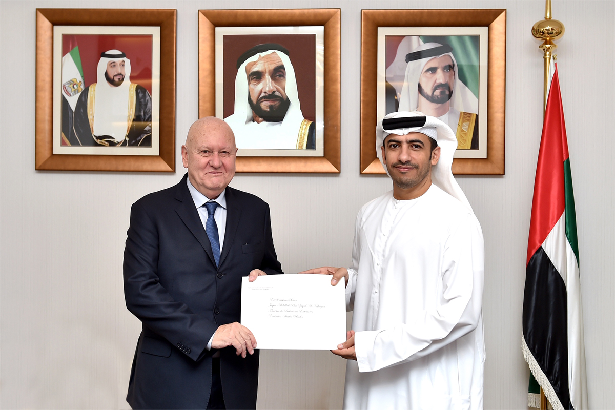 MoFAIC receives a copy of the credentials of the new Ambassador of ...