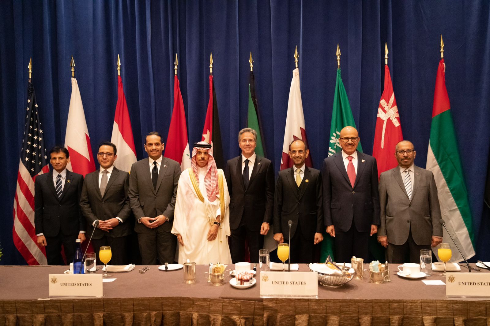 UAE delegation attends fifth day of meetings on sidelines of 77th ...